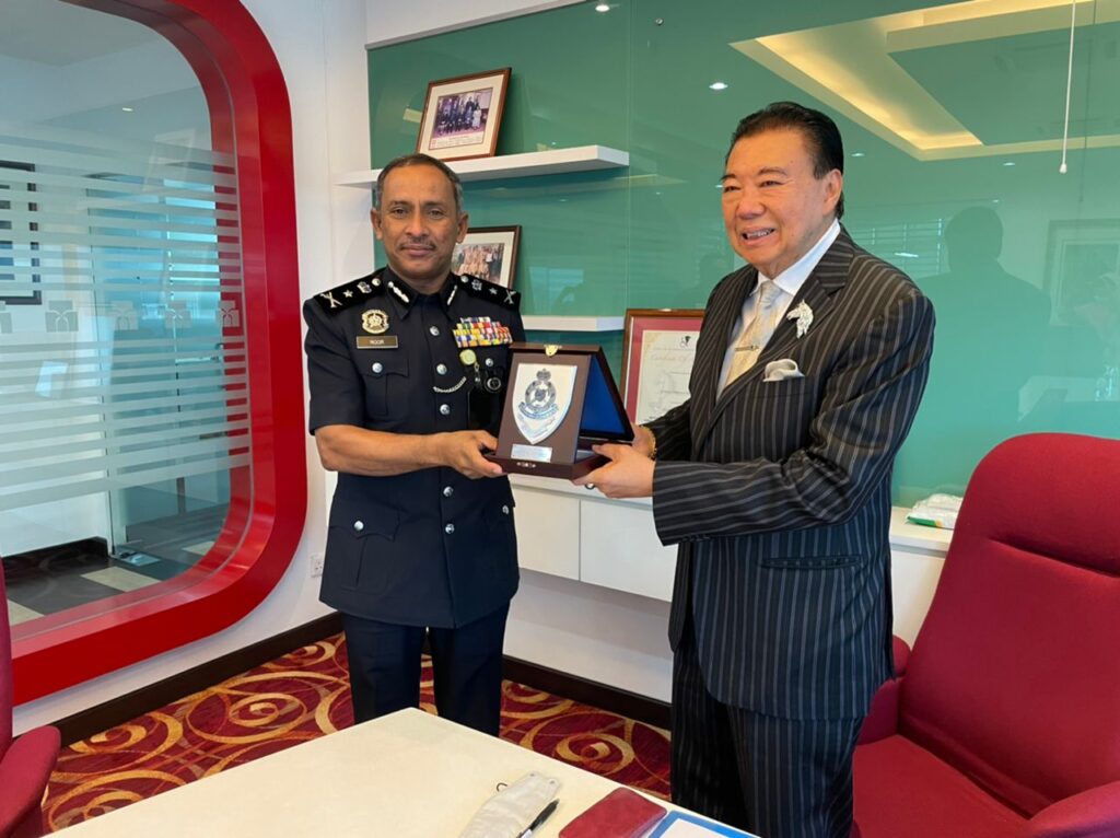PDRM D7 Division Visited Totalisator Board | Selangor Turf Club